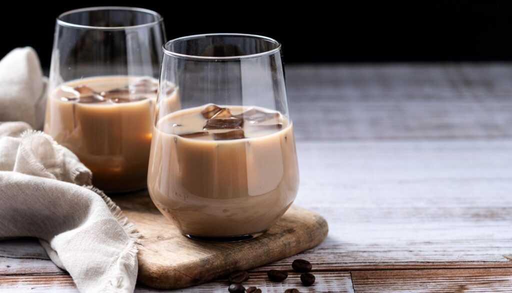 Delicioso Irish Cream Coffee: Receta Fácil de coctel cremoso
